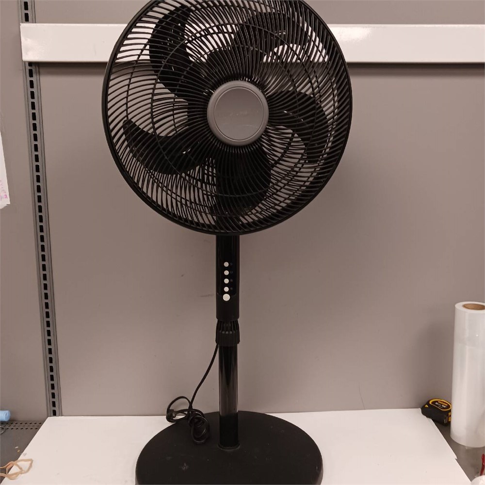 Events Viewbid - Comfortmate 40.6 cm (16 in.) Convertible Pedestal Fan ...