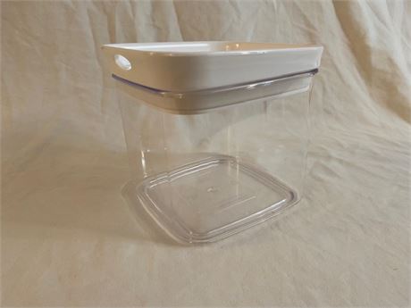 Events Viewbid - Felli - 1.1 Liter Square Clear Plastic Storage ...